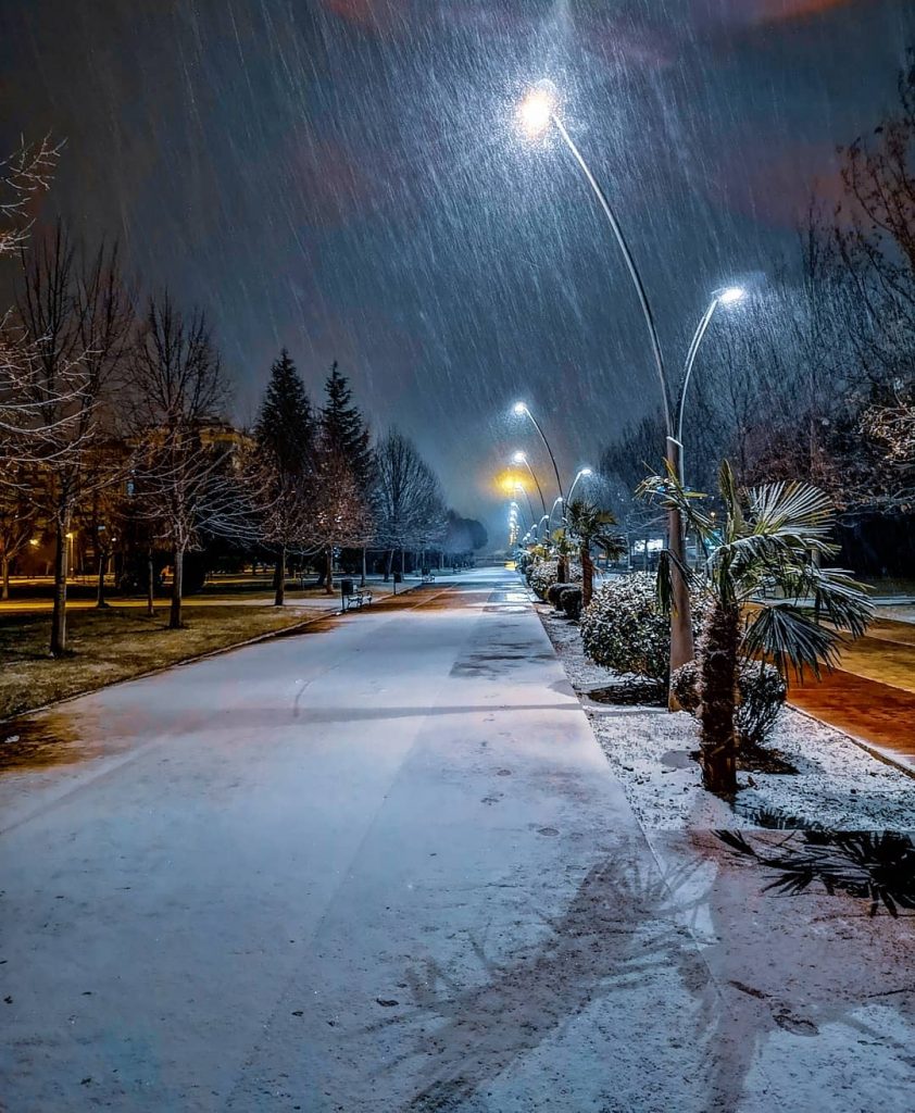 Podgoričane večeras obradovao snijeg | Share Montenegro