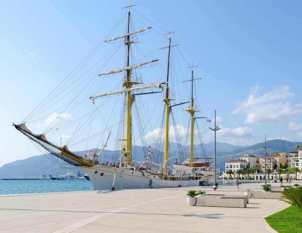 Brodske priče najljepšeg jedrenjaka: Obiđite brod Jadran | Share Montenegro